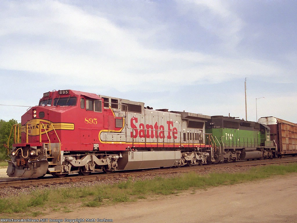 ATSF 895